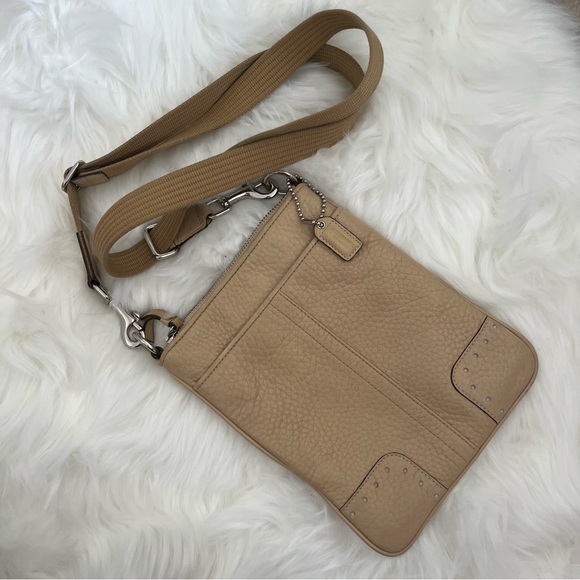 Coach | Bags | Vintage Coach Swingpack 976 Leather Mini Pebbled ...